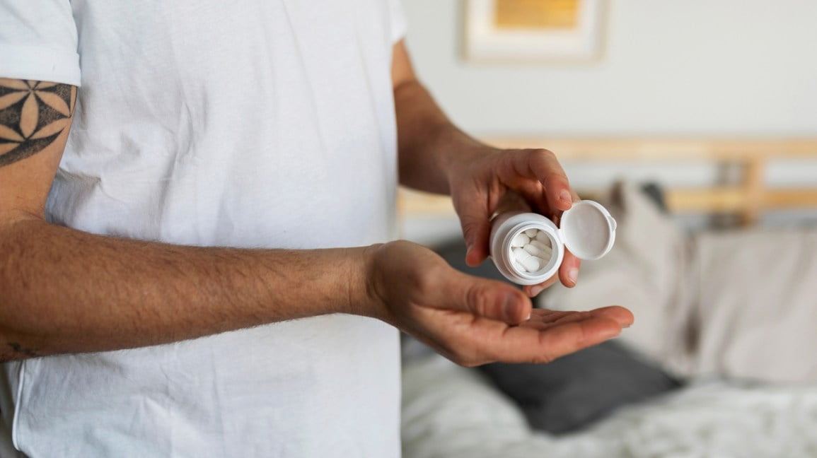 قرص سیپروترون استات برای مردان - پروفسور زگیل دکتر کرمی